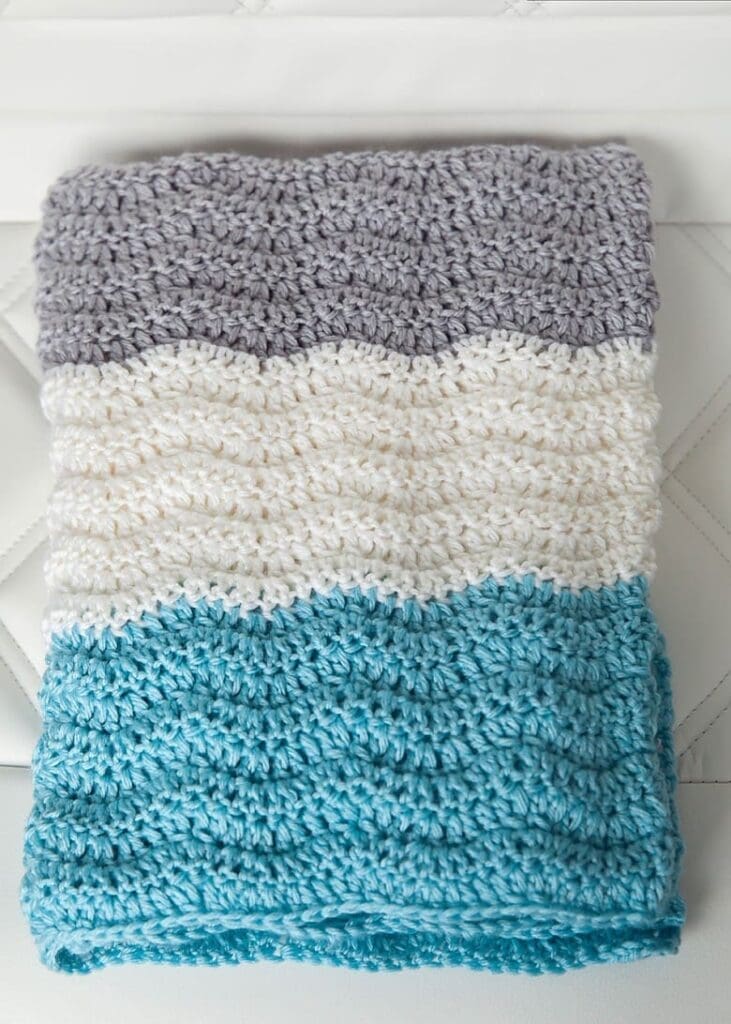 Tiny Ripples - Free Baby Blanket Knitting Pattern - Leelee Knits