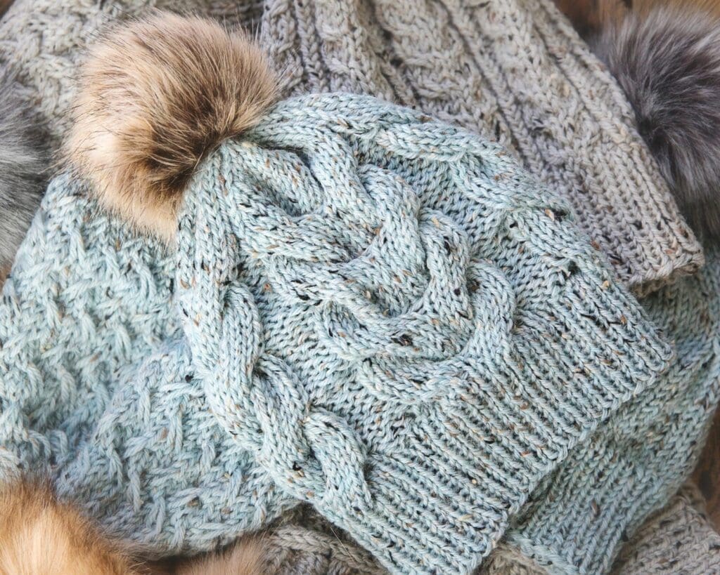 Free Cable Knit Hat Pattern - Leelee Knits
