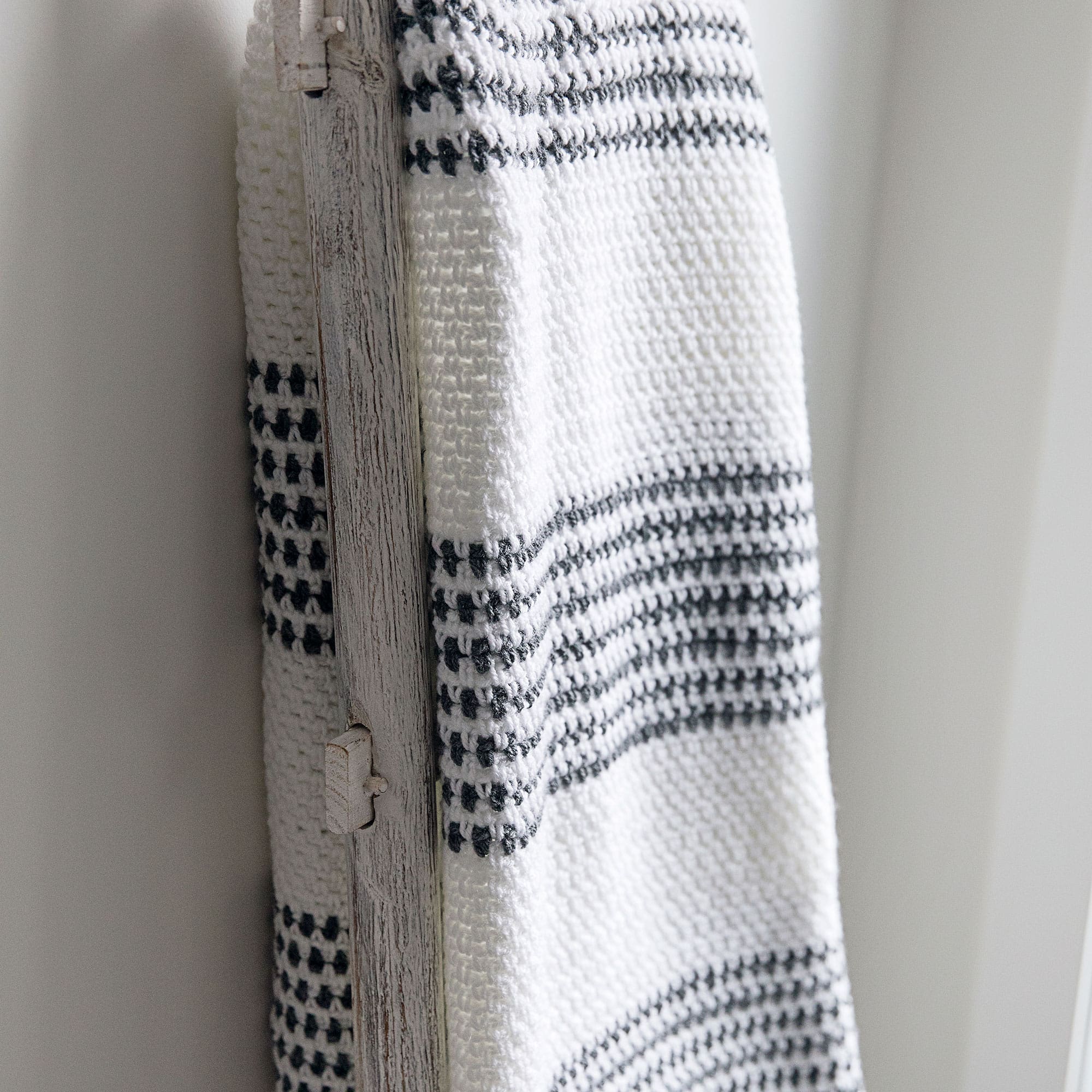 Crochet Moss Stitch Blanket Pattern - Leelee Knits